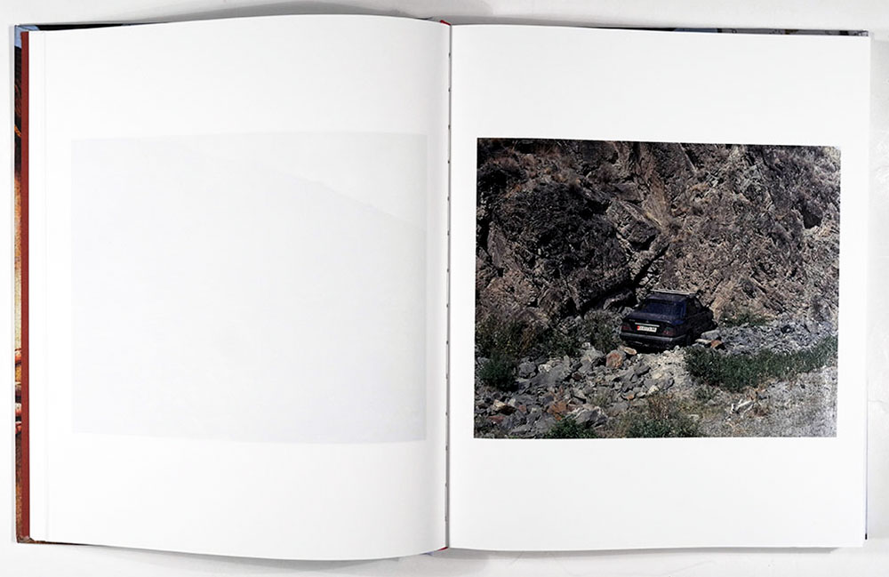 Sebastian Rogowski – Suicidal Birds – PhotoBook Journal