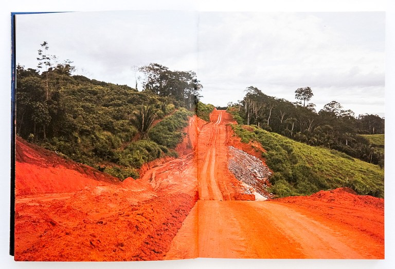 Caio Reisewitz – Altamira – PhotoBook Journal