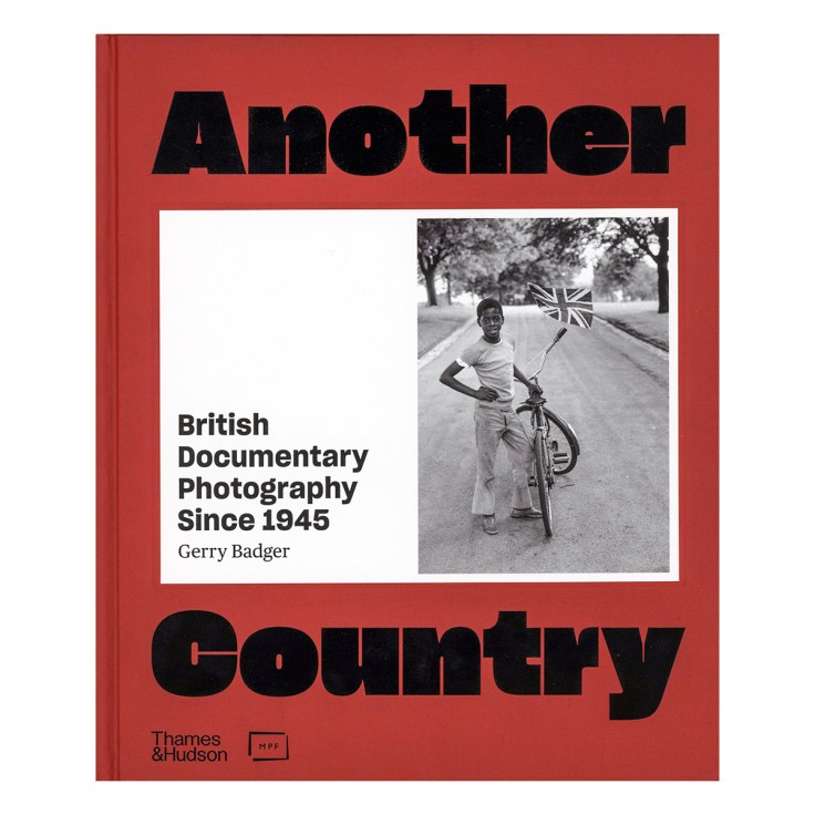 Gerry Badger – Another Country: British Documentary Photography Since ...